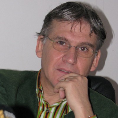 Ghilimele franțuzești găsești și-n texte românești - Radio România ...