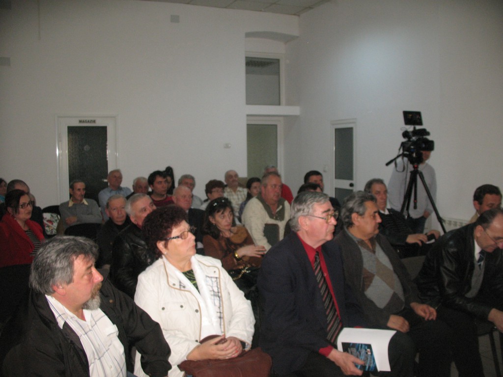 Cenaclul de literatură dialectală “Marius Munteanu” la reuniunile de vineri - Radio România ...