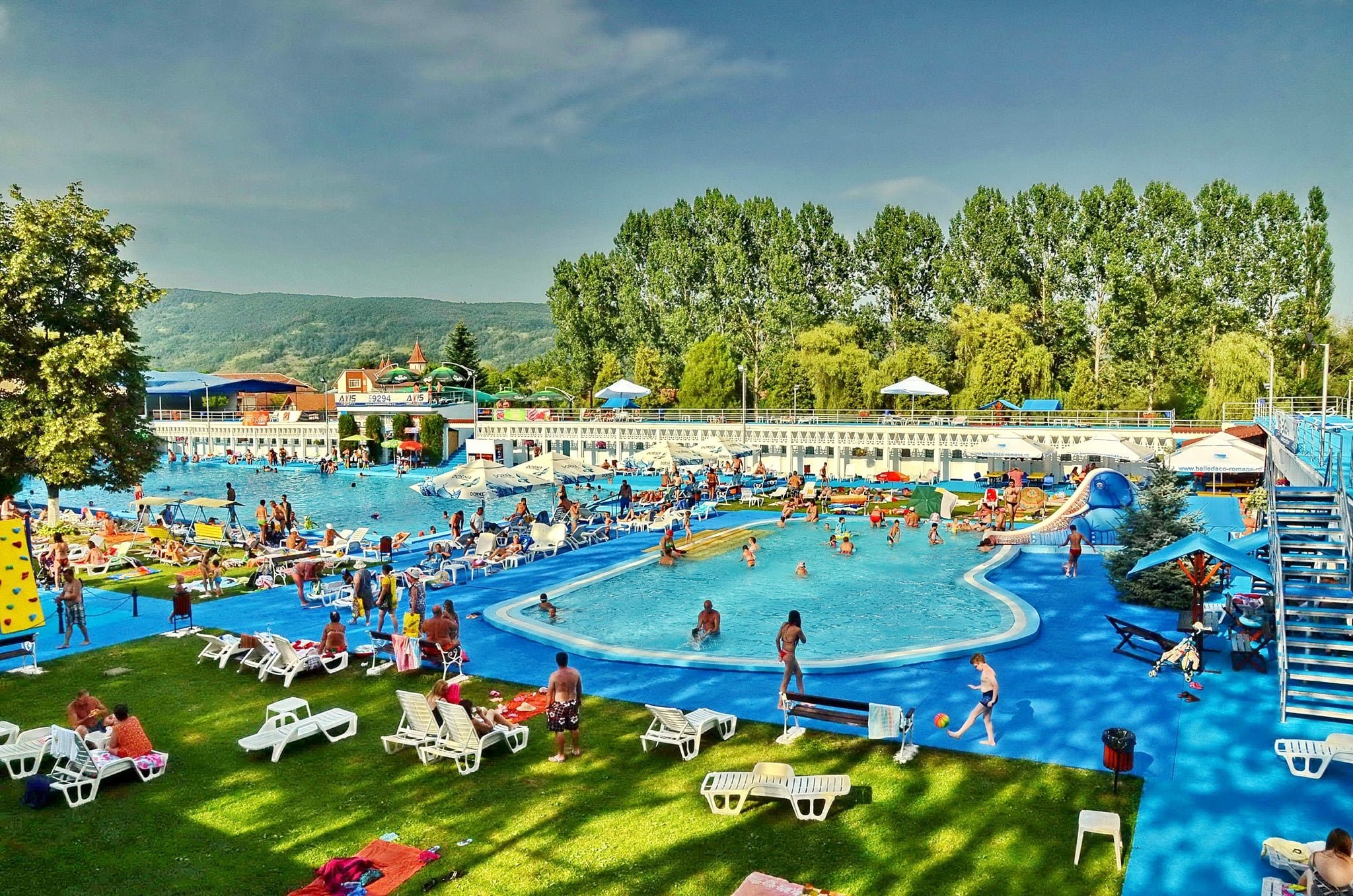 Stațiunea Geoagiu Băi, destinație estivală tot mai căutată de turiști - Radio România Timișoara